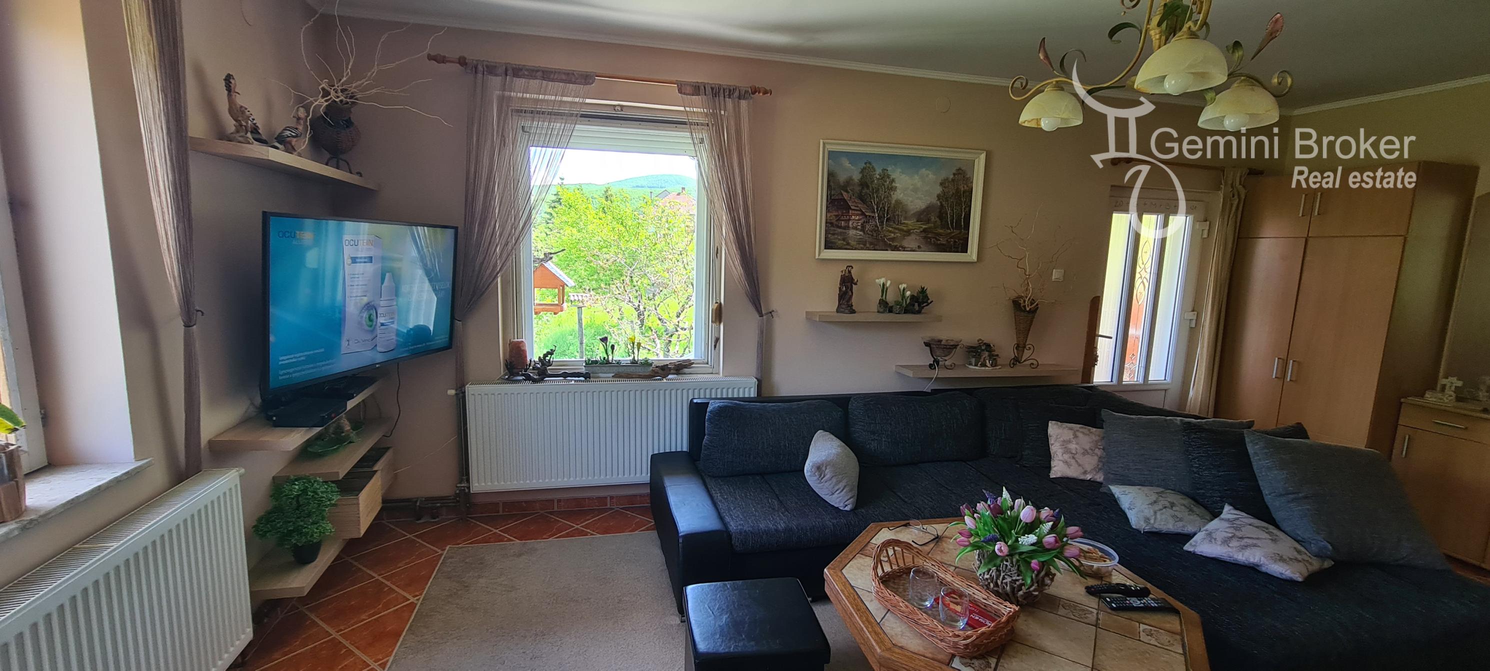 Hollóháza - 3 i rodinný dom s 2 garážmi a výhľad ako z rozprávky ...